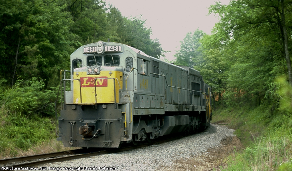 Louisville & Nashville U30C #1481 leading a Stilesboro bound coal train